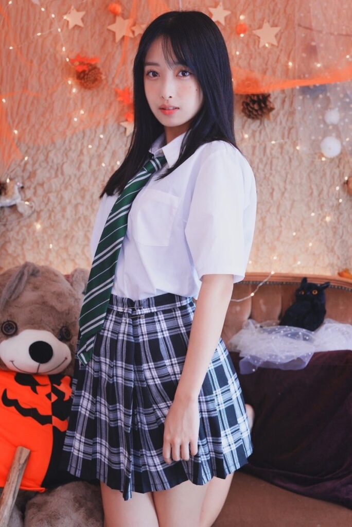 【画像】北原もも、制服のコスプレがエロ過ぎる【ハロプロOCHA NORMA】 | じわ速 芸能ニュースまとめ